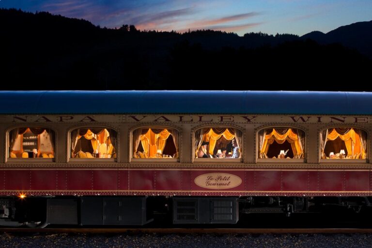 The Definitive Guide to Choo-Choosing Your Wine Train Adventure | Napa ...