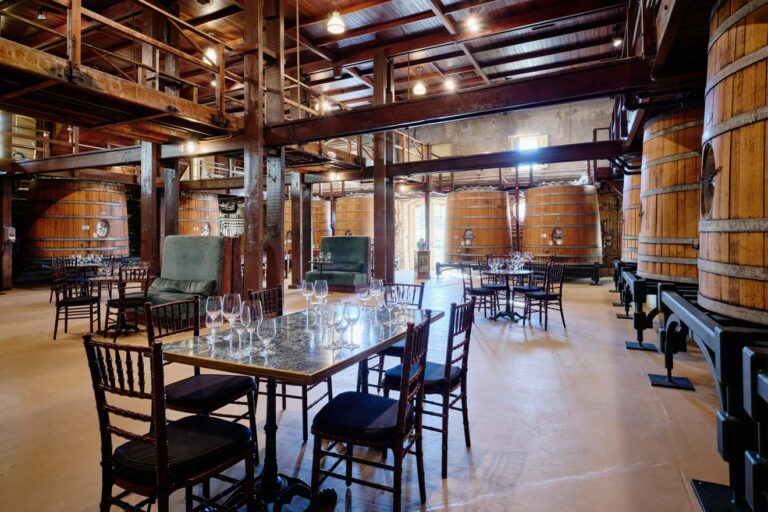 Top 12 Rutherford Wineries to Visit | Napa Valley